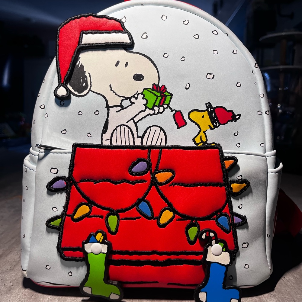 Loungefly Snoopy Christmas Backpack - Gem